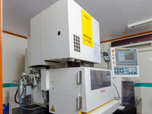 CNC Machining Components and CNC Parts Manufacturer and Supplier - Gemsons